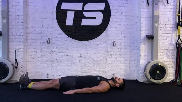 Resistance Band Lying Scissor Kick | myworkouts.io